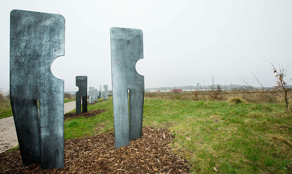 Walking together once more – Markham pit disaster victims - Reflections ...