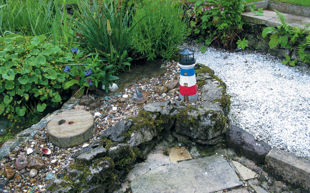 The village Open Gardens that attracts visitors from all over the ...